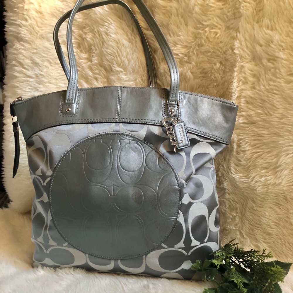 Coach Laura Signature Khaki Bag - Gem